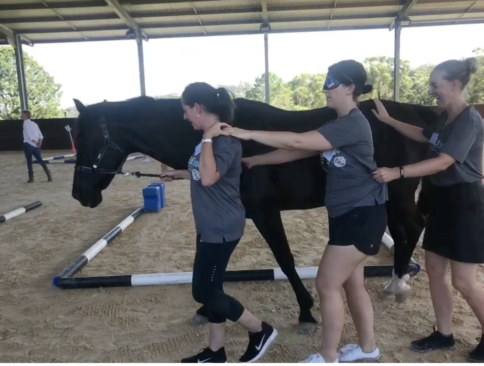 Connecting with people: ways to form a deeper bond with others ...